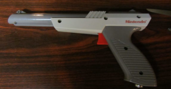 How to build a REAL Laser Gun with a Nintendo Zapper, Part 2 | Knowgenie